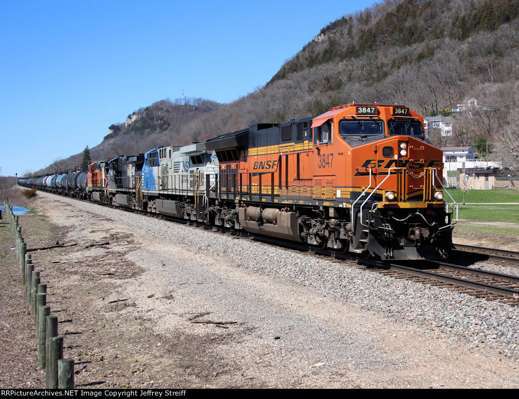 BNSF 3847